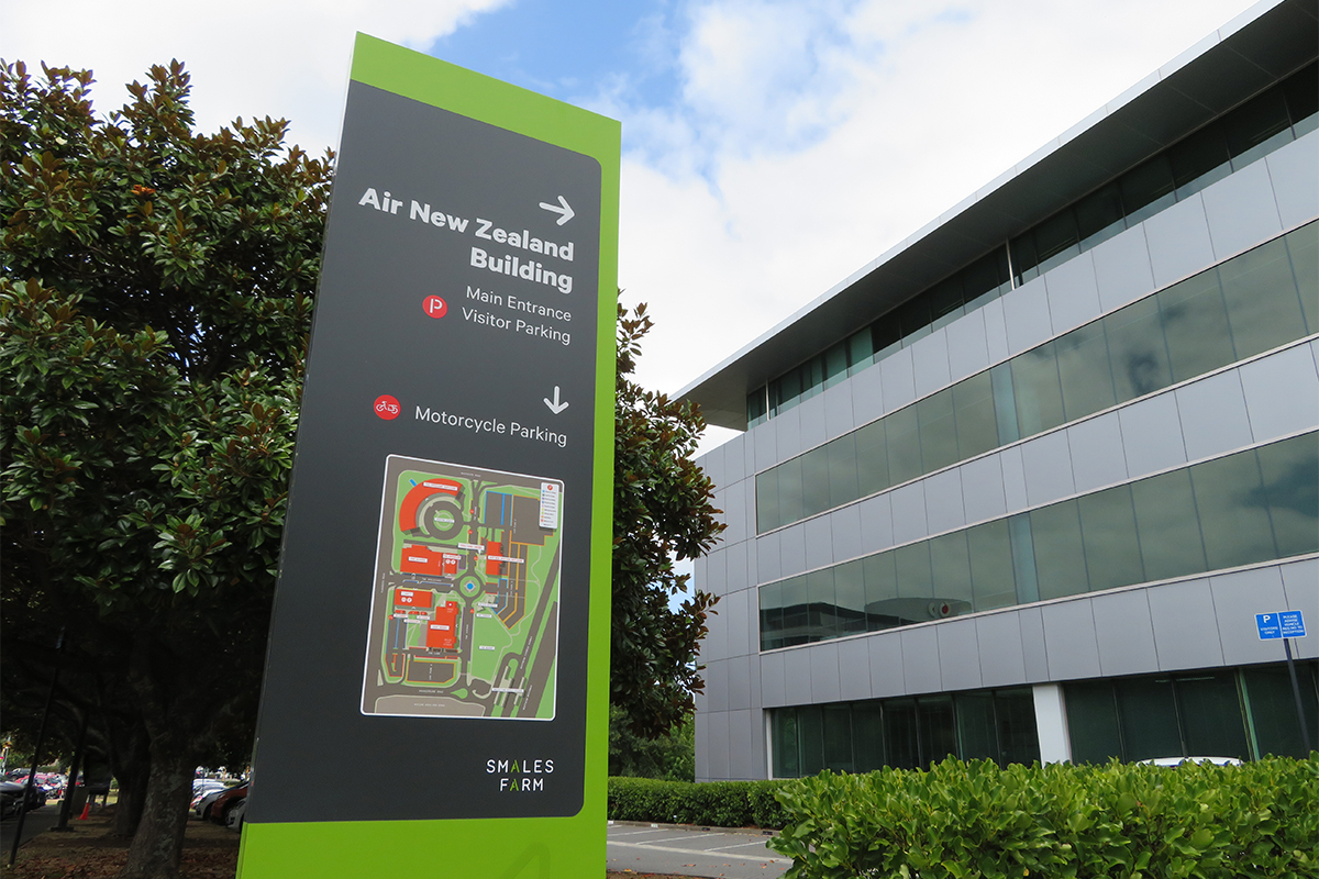 Smales Farm - DallowBoss